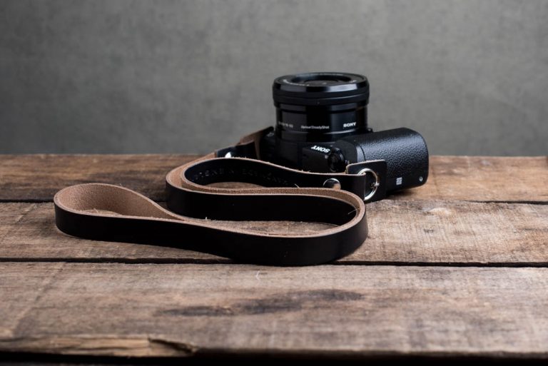 Kensington Leather Camera Strap | Black | Leica, Nikon, Fujifilm