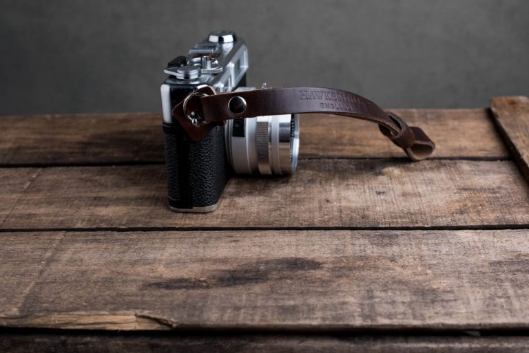 Oxford Leather Camera Wrist Strap | Brown | Leica, Nikon, Fujifilm
